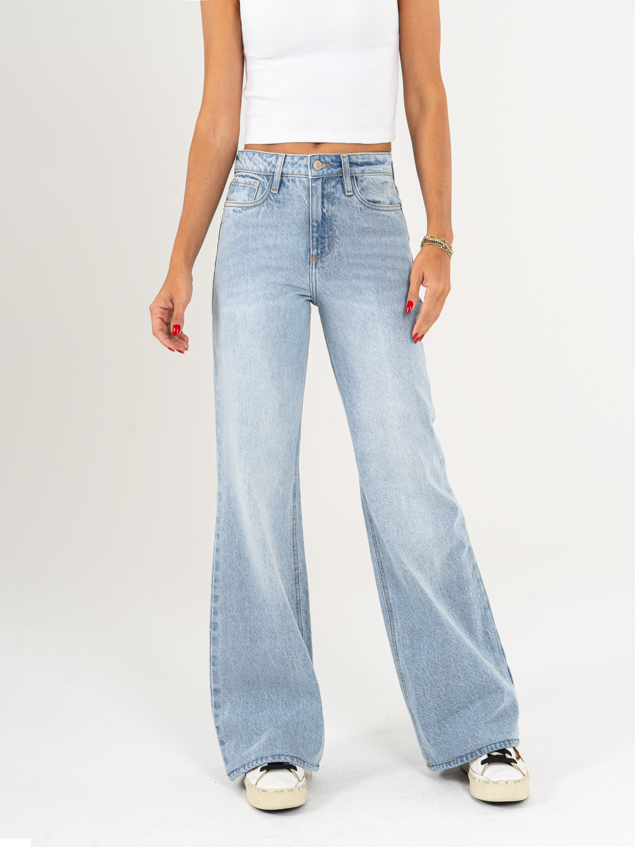 Ref: 065877 Jean mom Flare, rígido, tiro medio, tono azul claro – Lola ...